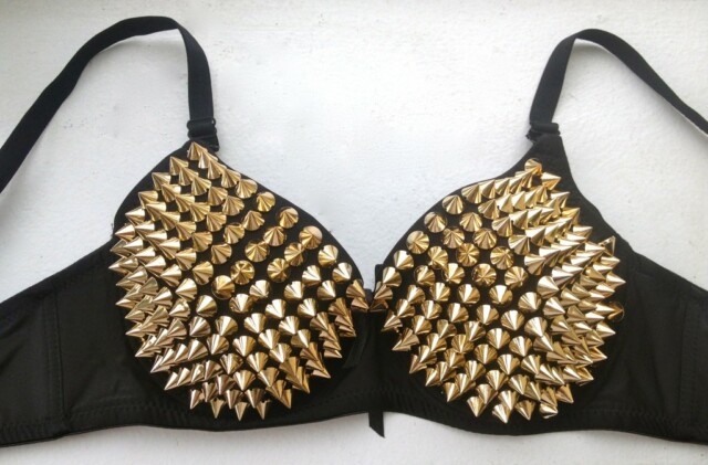 Studded Accessories Is Going To Be Modern This Season