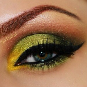 30 Glamorous Eye Makeup Ideas for Dramatic Look