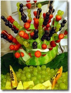 20 Great Ideas for Fruit Decoration