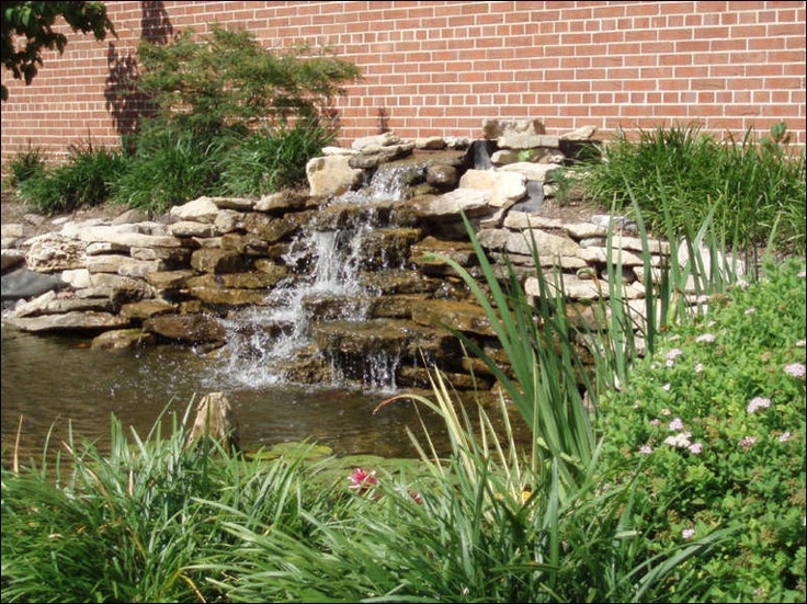 26 Amazing Garden Waterfall Ideas
