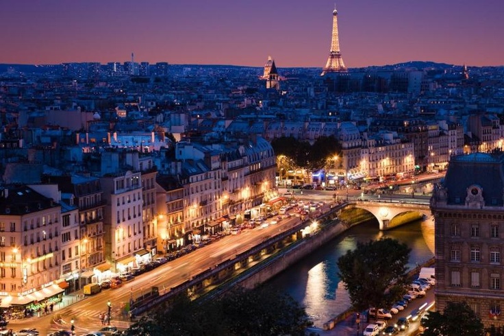 20 Breathtaking Photos of Paris at Night