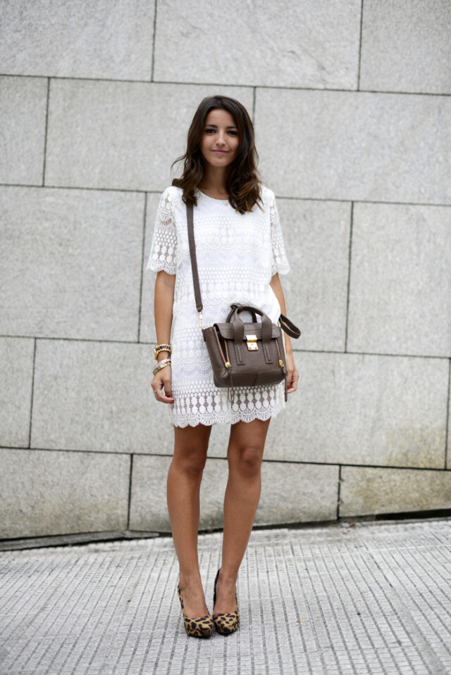 22 Popular Outfit Ideas for This Season