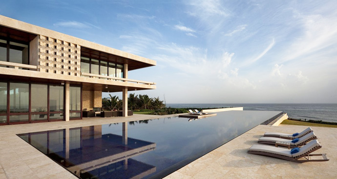 25 Spectacular Beach Houses that Will Take Your Breath Away