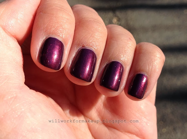 18 Hot Nail Polish Color Trends for This Season