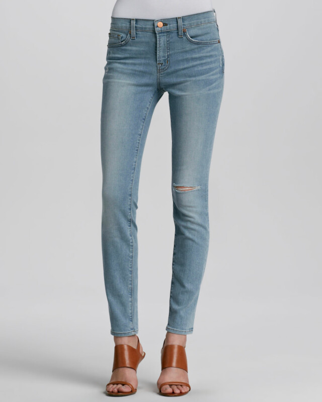 16 Stylish Jeans for This Season