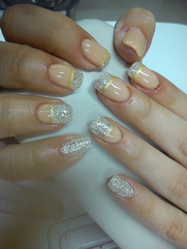 16 Beautiful and Simple Nail Design Ideas