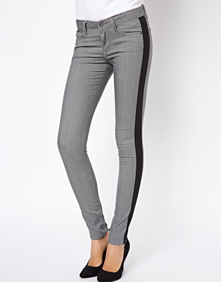 16 Stylish Jeans for This Season