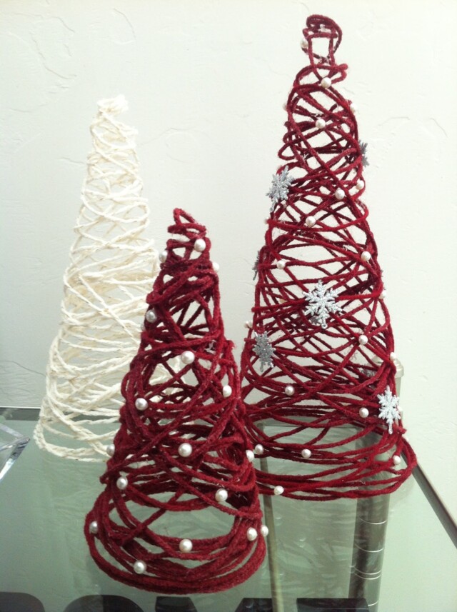 16 Creative and Unique DIY Christmas Trees