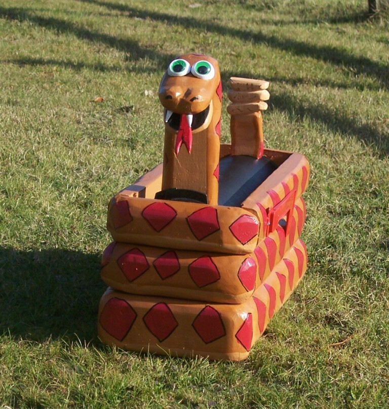 24 Creative & Funny Handmade Mailbox Designs