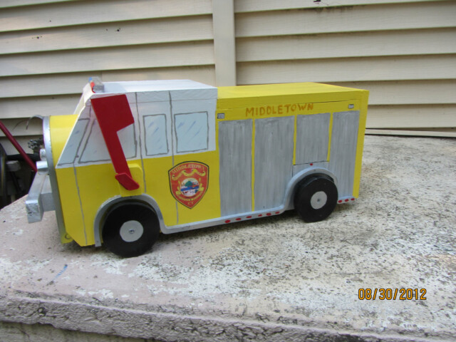 24 Creative & Funny Handmade Mailbox Designs