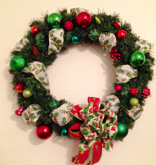 28 Fascinating Handmade Christmas Wreath Designs