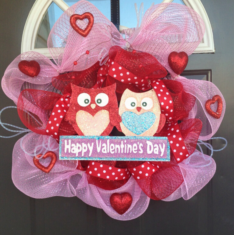 20 Heart Melting Handmade Valentine's Wreaths
