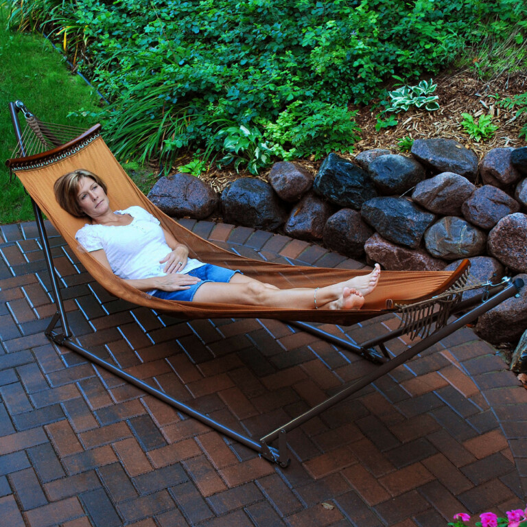 22 Hammocks for a Calm and Relaxing Spring