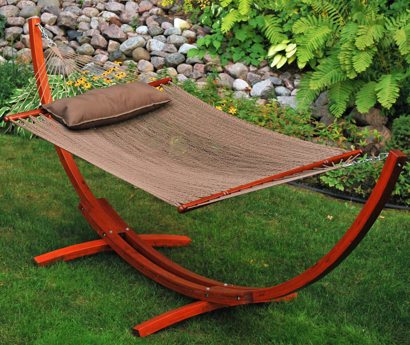 22 Hammocks for a Calm and Relaxing Spring
