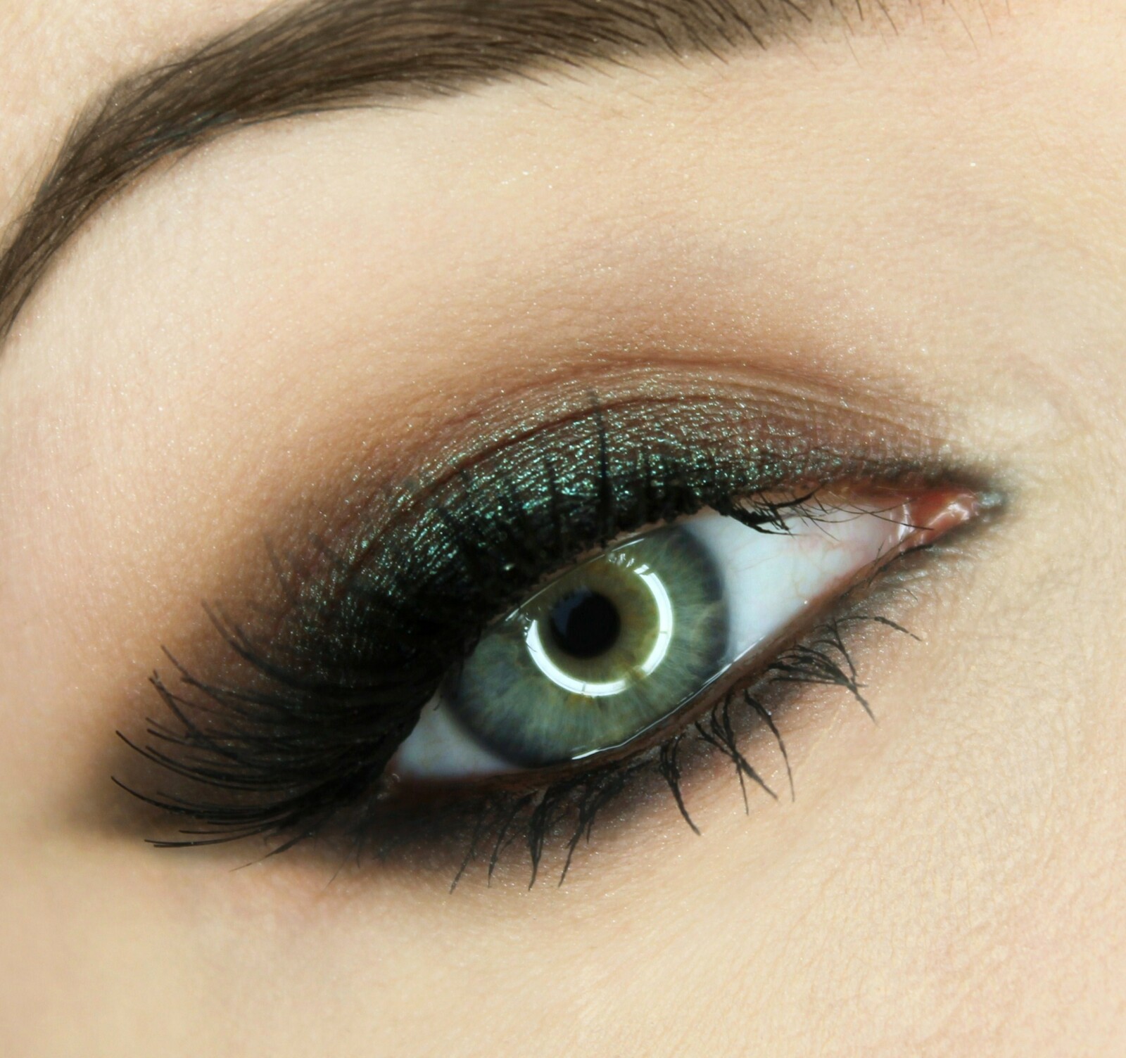 The Hottest Makeup Trends: 20 Great Tips, Tricks and Tutorials The Hottest Makeup Trends: 20 Great Tips, Tricks and Tutorials