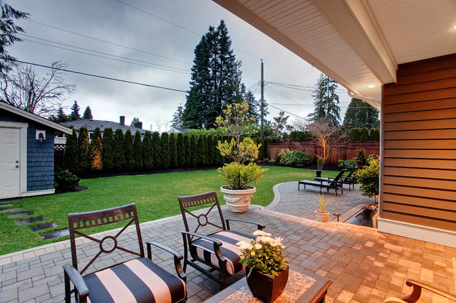 18 Great Design Ideas for Small City Backyards