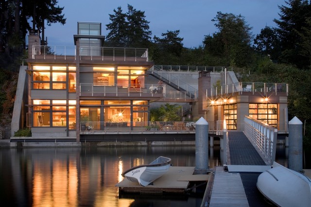 18 Modern Glass House Exterior Designs