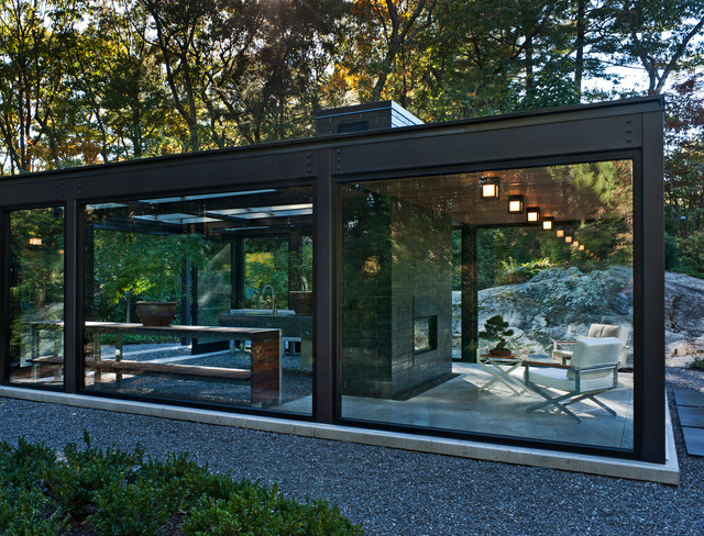 18 Modern Glass House Exterior Designs