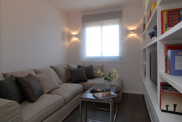 18 Smart Design and Decor Ideas for Small Living Rooms