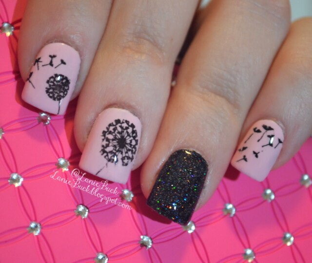20 Simple Yet Eye Catching Nail Designs