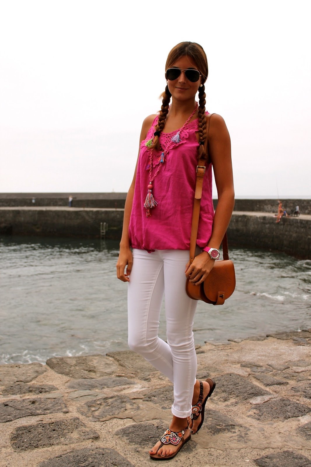 30 Women Outfits With Fresh Colors Form The Fashion Blogger Marianela