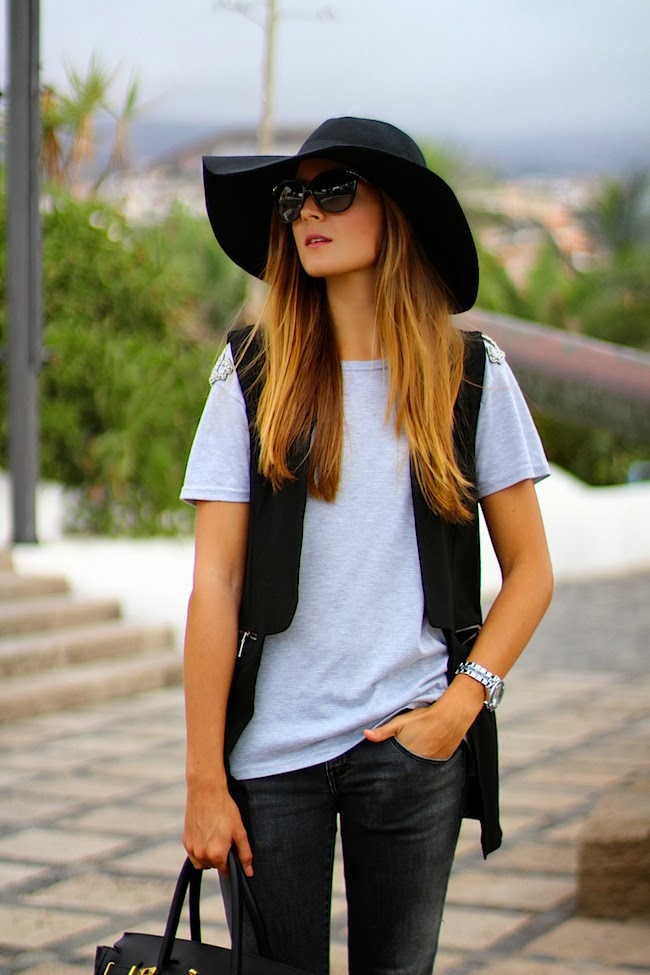 22 Modern Hats To Improve Your Chic Outfit