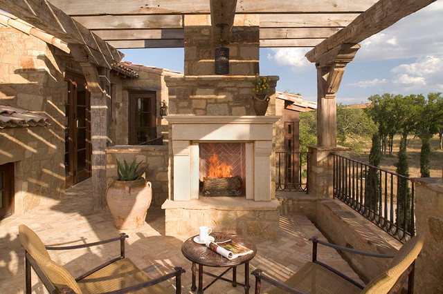 16 Amazing Rustic Patio Ideas