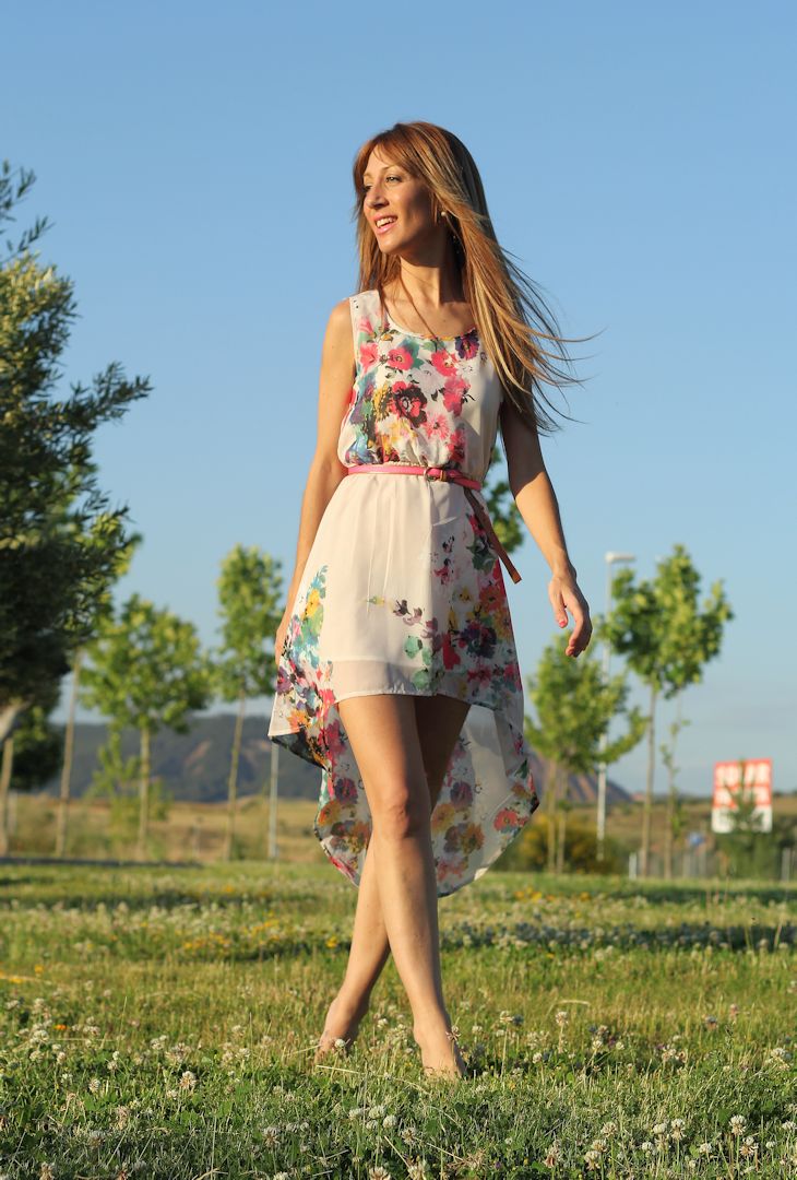 23 Examples of Trendy Floral Dresses for This Season