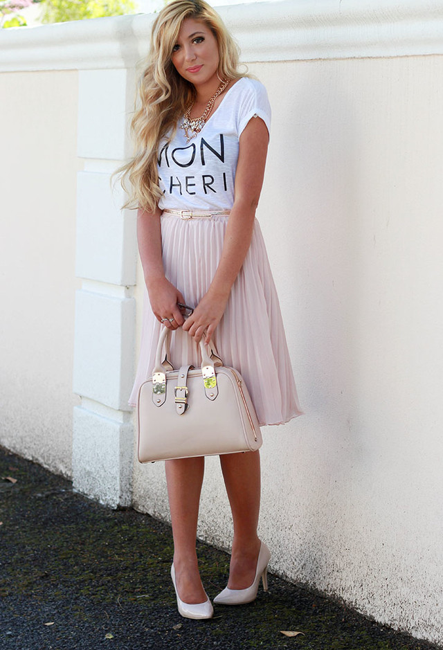 Pastel Colors for Fresh Spring Look: 16 Cute Outfit Ideas