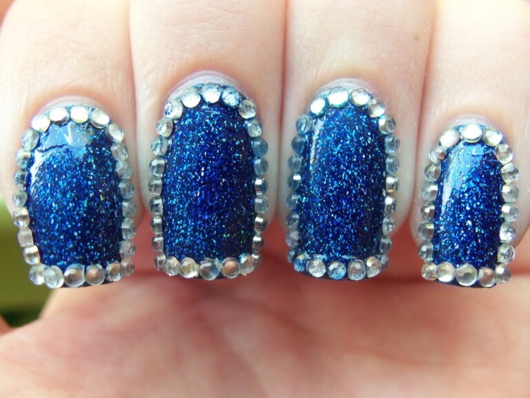 Blinking Nails for Summer- 15 Sparkly and Glitter Nail Art Ideas
