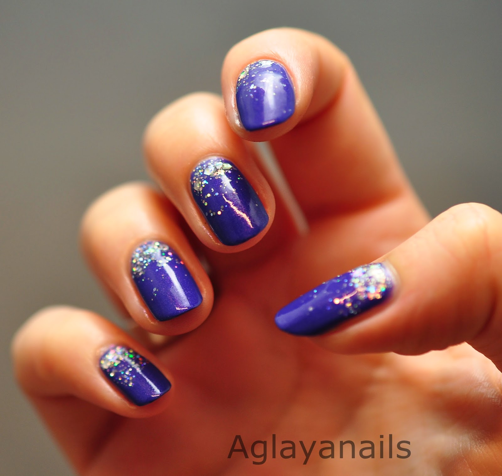 Blinking Nails for Summer- 15 Sparkly and Glitter Nail Art Ideas