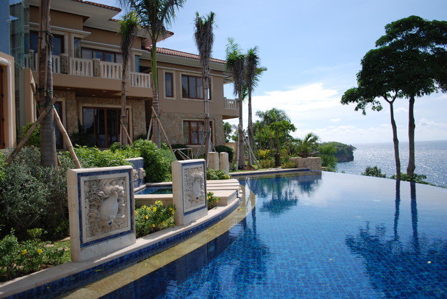 16 Amazing Pool Design Ideas with Breathtaking Sea View