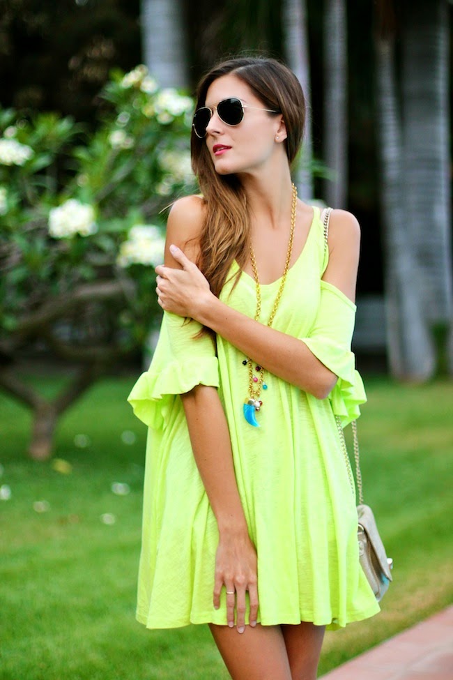 22 Examples For You To Have Neon Style