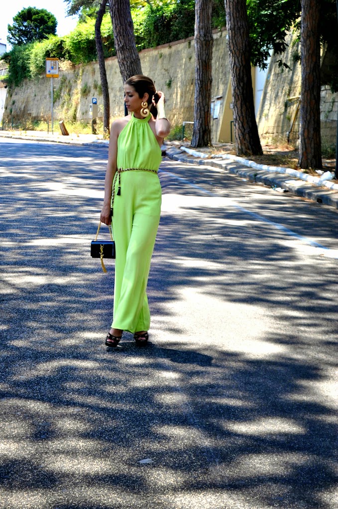 22 Examples For You To Have Neon Style