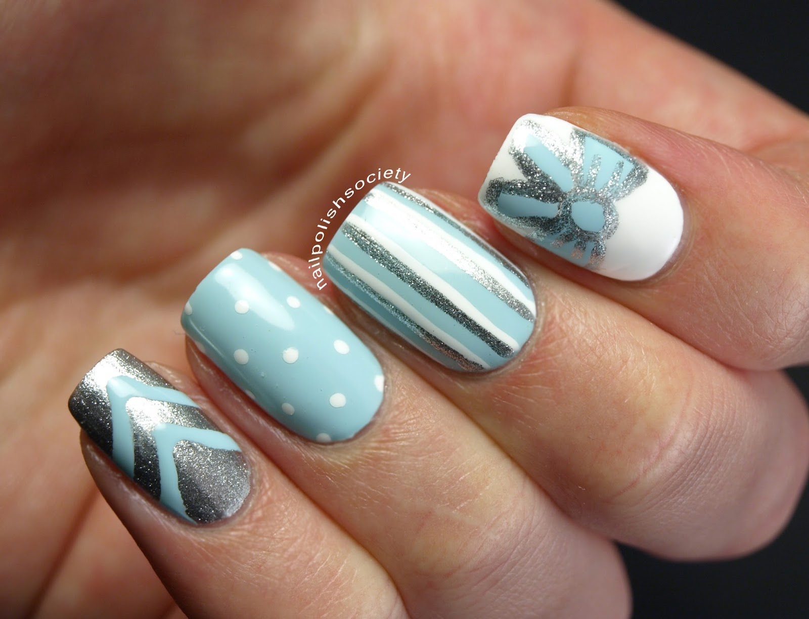 17 Super Cute Mint Nail Art Ideas for Summer
