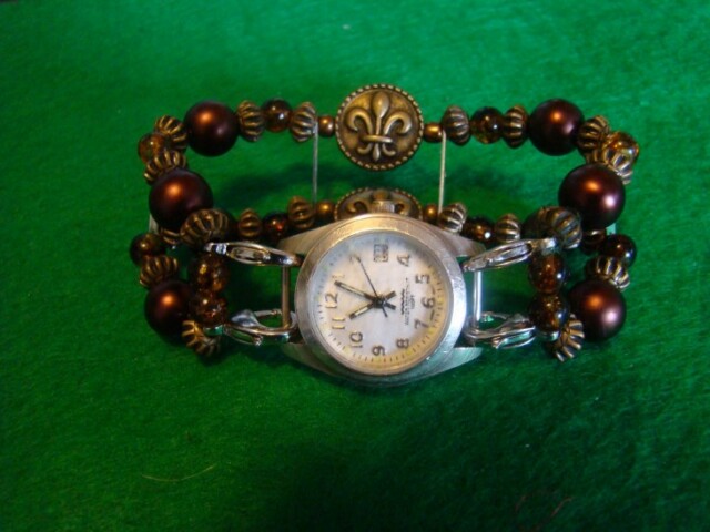 17 Delightful DIY Hand Watches That You Need to Try This Fall