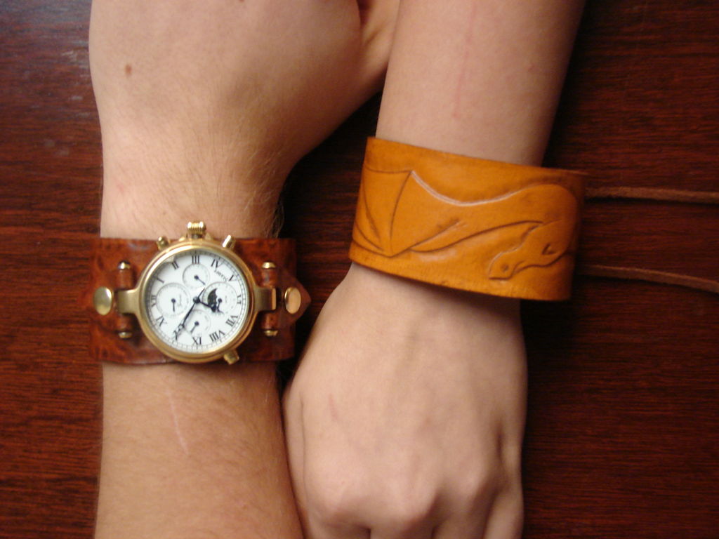 17 Delightful DIY Hand Watches That You Need to Try This Fall