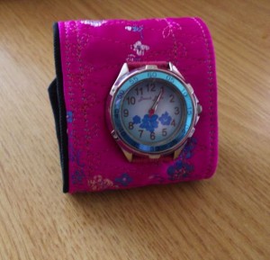 17 Delightful DIY Hand Watches That You Need to Try This Fall