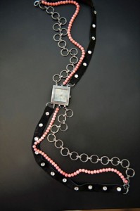 17 Delightful DIY Hand Watches That You Need to Try This Fall