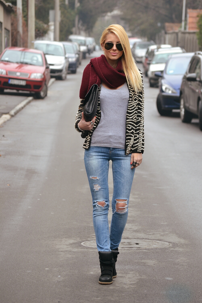 20 Comfy and Chic Fall Outfit Ideas To Inspire You