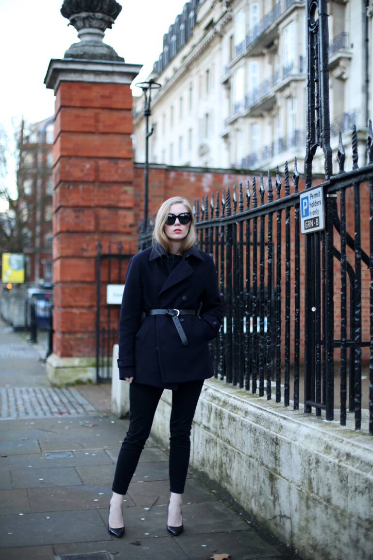 23 Classic Navy Coats to Keep You Warm During Winter