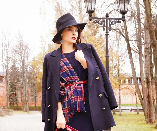 23 Classic Navy Coats to Keep You Warm During Winter