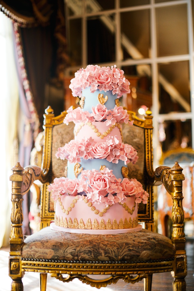 22 Sumptuous Wedding Cakes for Your Big Day