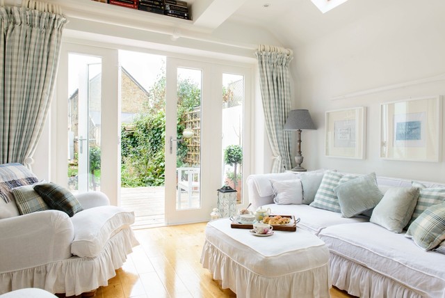27 Minimalist White Living Room Designs