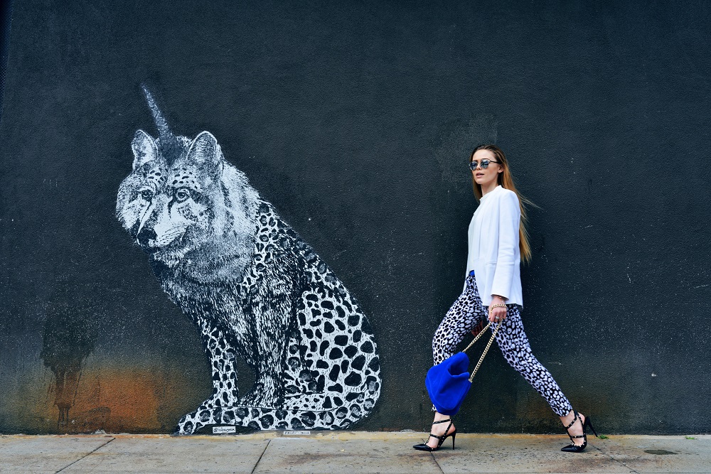 Style Tips on How to Wear Patterned Pants + 19 Outfit Ideas