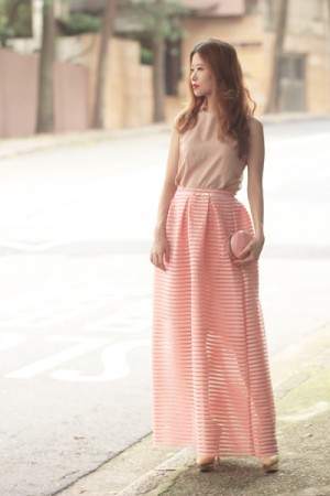 Pale Pink for Romantic Summer Look- 17 Lovely Outfit Ideas