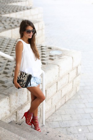 19 Stylish and Comfortable Shorts Outfit Ideas for Summer