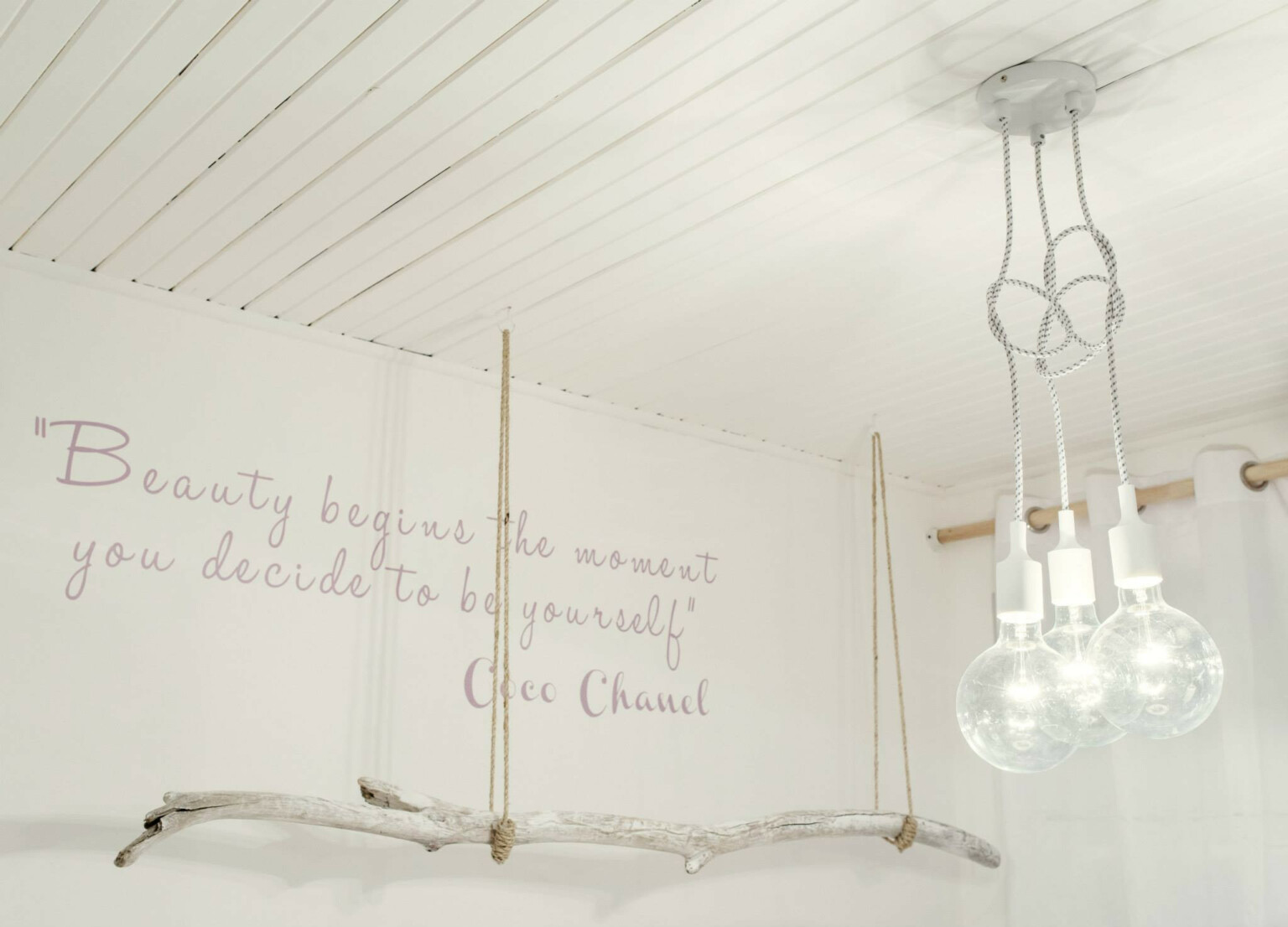 Four Ideas For Using Decorative Light Bulbs In Your Home