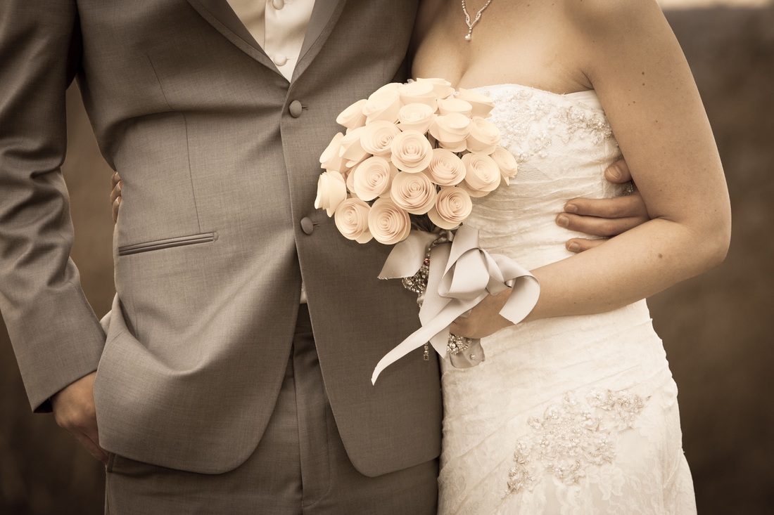 17 Easy To Make Wedding Paper Crafts