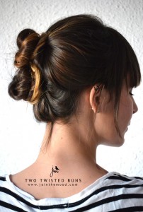 15 Perfect Hairstyles for Rainy Days